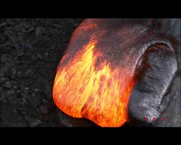 Mountain of the Fire Goddess: Hawaii Volcanoes National Park | World ...